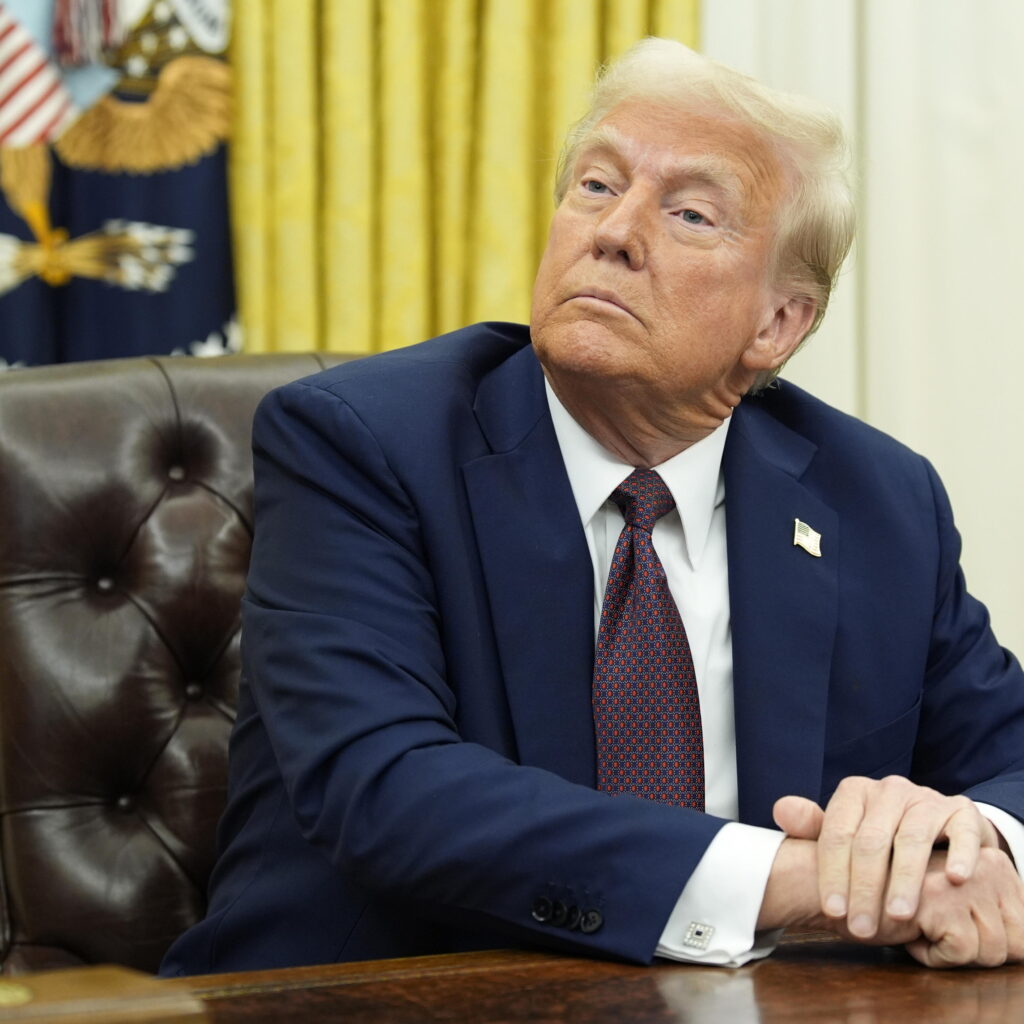 PEN condena la censura en la orden sobre identidad de género de Donald ...